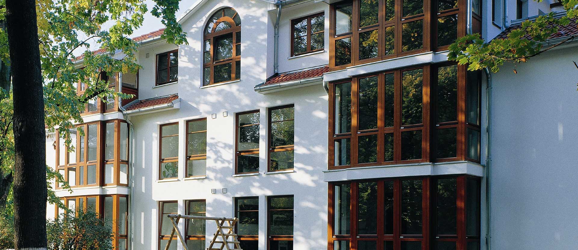 Fenster und Türen aus Holz und Holz-Aluminium - KOWA